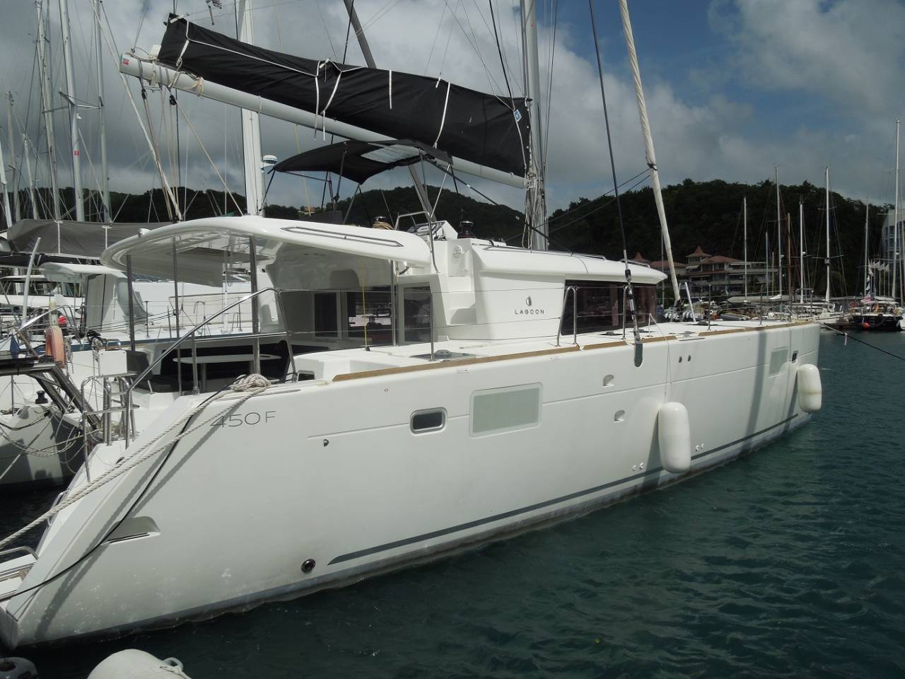Lagoon 450 catamaran for rent in the Seychelles